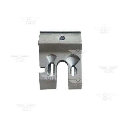 China Aster 150/160 sewing machine needle holder and thread guide cross machine thread guide head old model for sale