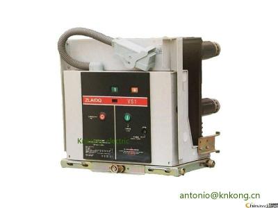 China 12KV Solid Sealed Pole VCB Circuit Breaker 25KA Explosion Proof for sale