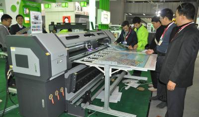 China R180E-UV Roll-to-Roll UV Printing Machine with 1800mm Width and 30mm Material Capacity for sale
