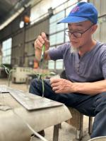 China Home Decoration Metal Craft Hot Seller Apple Sculpture Handmade by Professional Teams for sale