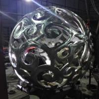 China Large Metal Garden Sculpture with Customized Stainless Steel Sphere Handcraft Design for sale