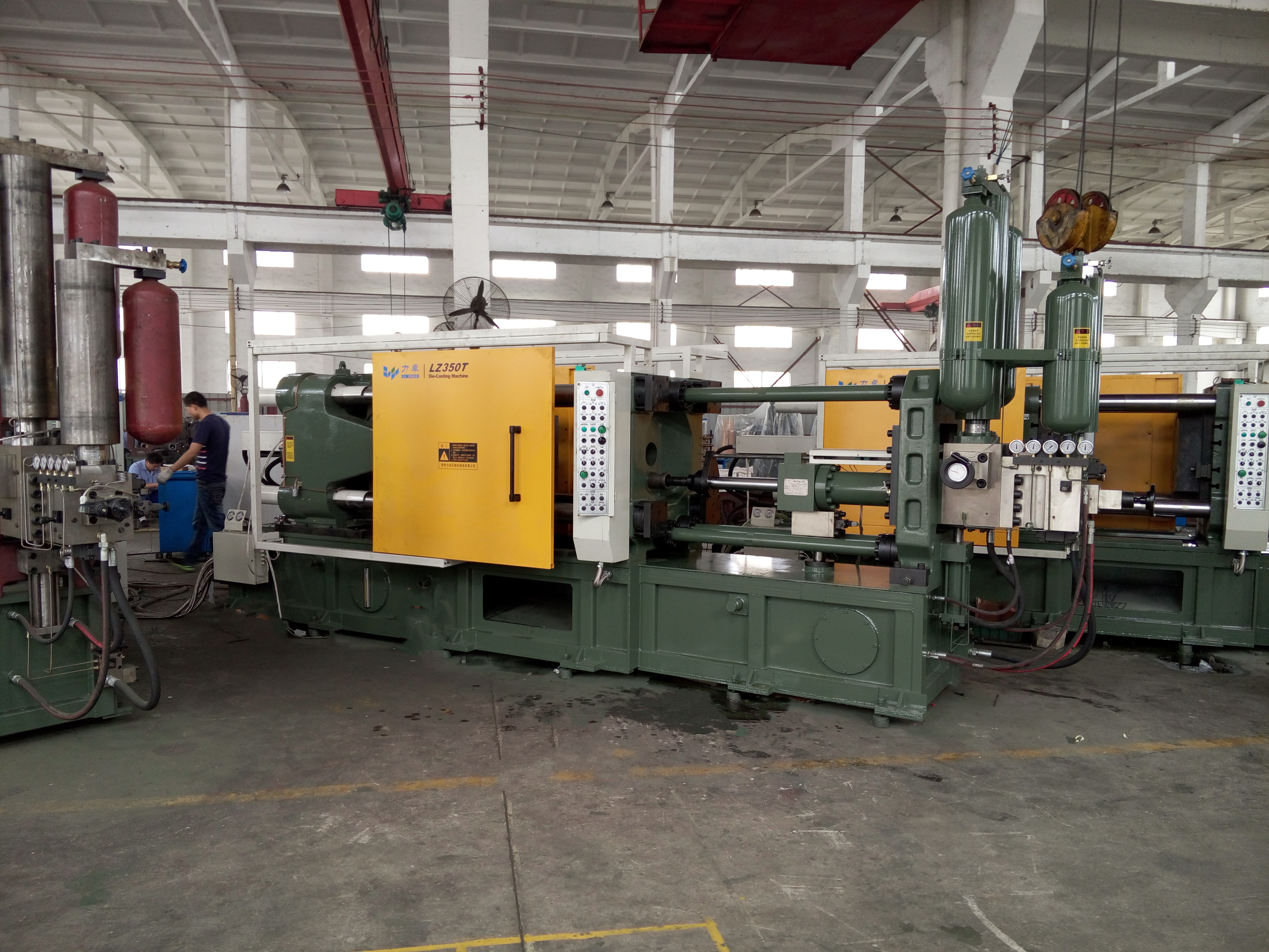 Cold Chamber Pressure Die Casting Machine Cold Chamber Pressure Die Casting Machine
