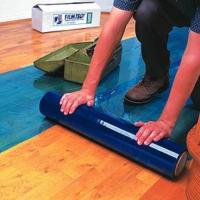 China PE 1000mm Wooden Floor Protection Film 100 Micron Thickness with Custom Adhesive Strength 200-500g/25mm for sale