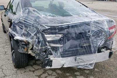 China Clear 24'' x 100' Collision Wrap Film for Wrecked Vehicles | 3 mil Thickness | 70 MPa Tensile Strength for sale