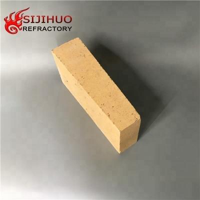 China Fire Clay Wedge Refractory Brick 30-48% Al2O3 for Industrial Kilns 230x114x65mm for sale