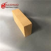China Fire Clay Wedge Refractory Brick 30-48% Al2O3 for Industrial Kilns 230x114x65mm for sale