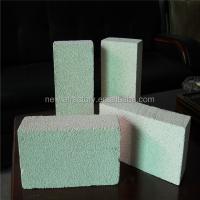 China 35-52% Al2O3 Content High Aluminum Poly Light Insulation Brick for Optimum Insulation for sale