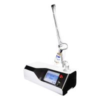 China Co2 Fractional Laser Machine For Skin Rejuvenation Wrinkle Removal for sale