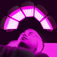 China Professional PDT LED Light Therapy Machine With Adjustable Light Panel For Full Body Skin Care for sale