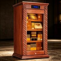 China Exquisite Vintage Solid Wood Cigar Cooler Cooler Humidor Cabinet for sale
