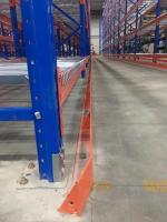 China Dismountable Narrow Aisle Pallet Racking 3-10 Levels 1000-4000mm Length for sale