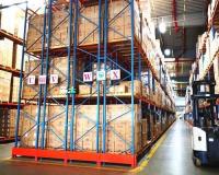 China OEM Supermarket Double Depth Racking , Heavy Duty Pallet Rack Shelving for sale