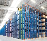China Heavy Duty Shelf Rack Drive In Pallet Racking System For Certificated Hanger Storage for sale