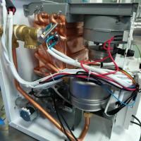 China Winnebago RV Water Heater Tankless 75000 78000 BTU Propane On Demand 12V Instant Heating for sale