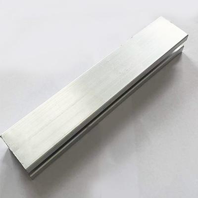 China Anodized Aluminum Solar Panel Roof Mounting Rails with 1.4kN/m² Snow Load and 60m/s Wind Resistance for sale