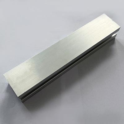 China Snow Load 1.4kN/m² Aluminum Solar Panel Mounting Rails 1.2mm Thick Anodized Silver for sale
