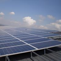 China Standing Seam Roof Solar Mounting Brackets Anti-Corrosion No Penetration 25 Year Life for sale