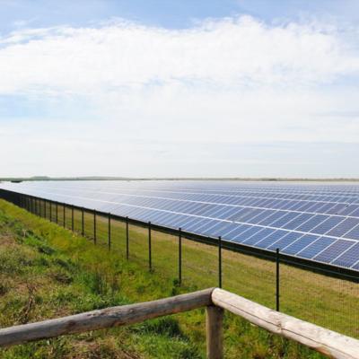 China Heavy duty Ground Solar Mounting Brackets featuring extruded aluminum support rails and adjustable mounting feet for precise alignment for sale