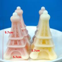 China Eiffel Tower Shaped Wax Bottle Candy with Fruity Liquid Center and Customizable Flavors in Chewable Wax Shell for sale