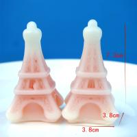 China Eiffel Tower Shaped Wax Bottle Candy with Fruity Liquid Center and Customizable Flavors in Chewable Wax Shell for sale