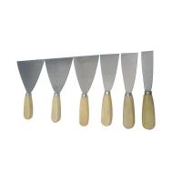 China Professional Wooden Handle Putty Scraper Knife 0.7mm Blade Thickness for Smooth Application for sale
