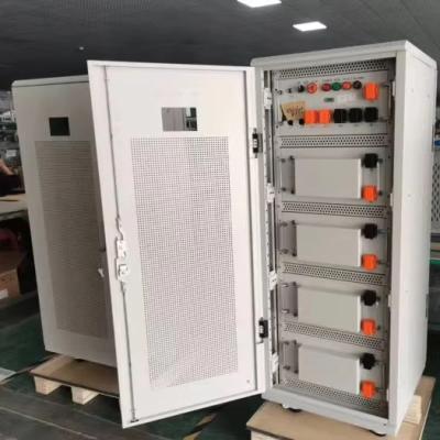 China Stainless Steel Shell Precision Distribution Cabinet with Tempered Glass Door and 19 Inch Size for Data Centers for sale