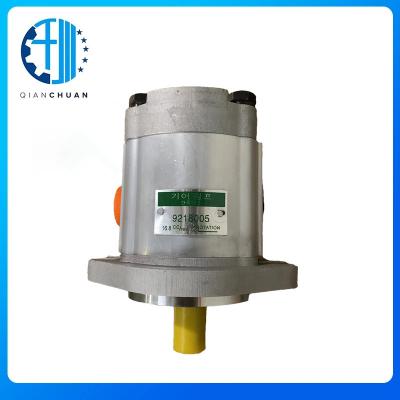 China Hydraulic Gear Pump 9218005 For Isuzu 4BG1 4HK  Diesel  Engine Part for sale
