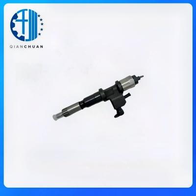 China 095000-0302 1-15300367-2 Fuel Injector  For Isuzu 6WG1 Engine Patrs for sale
