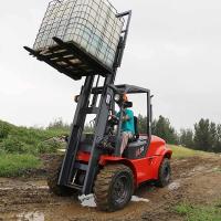 China 4 Ton All Terrain Forklift Truck 2WD Mini Off Road Forklift Red And Grey for sale