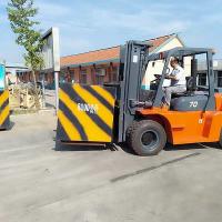 China 7000kgs FD70 7 Ton Diesel Powered Forklift With Triplex Mast And Fork Positioner for sale