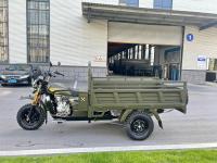China Gasoline 150cc Air-Cooled Cargo Tricycle, Wuyang Classic Style, 1.8m Cargo Box, Inner-Floating Small Booster Rear Axle, with 800kg Load Capacity for sale