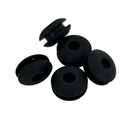 China Welcome OEM/ODM Double-sided Silicone Rubber Motor Wire Bushing Rings in Various Sizes and Diameters with Perforated Plugs for sale