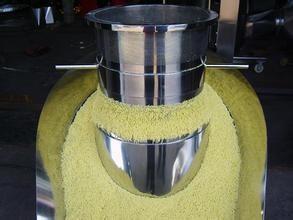 China Extruding Powder Granulator Machine For Flavor / Tablet / Coffee High efficiency for sale