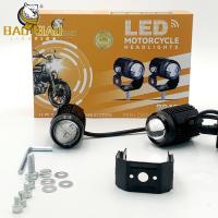 China 2pcs White Yellow Flashing 20 Watts Aluminum Mini Driving Light Universal LED Front Fog Light for Bike Motorcycle Spare Parts for sale