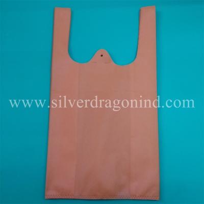 China Eco-friendly 30gsm small non woven T-shirt shopping bag in different colors for sale