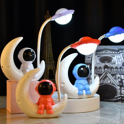 China Kids Room Astronaut LED Table Lamp ABS Plastic 23x13x5cm USB Powered Night Light for sale