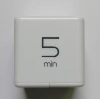 China ABS Plastic Cube Timer 7.5cm Digital Timer for Kitchen Skincare Exercise with Battery Powered for sale