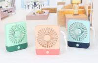China USB 300g Plastic Electronic Products , 9.5*12CM Handheld Mini Portable Fan Three Blades for sale