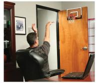 China Kingda Hanging Wall Mini Basketball Hoop 40x30x27cm Metal Frame with Inflatable Tube for sale