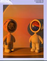 China CE Astronaut Robot Sunset Projector Night Light for Kids 100x315mm ABS for sale