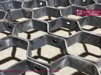 China 20# Hex Mesh for Mining Industry 2.0mm Thickness 19mm Height 50mm Opening Hex Steel Grid for sale