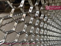 China HESLY JIS 410S Hex Mesh with Protruding Lances 19mm Height 2mm Thick 3x10ft Refractory Lining for sale
