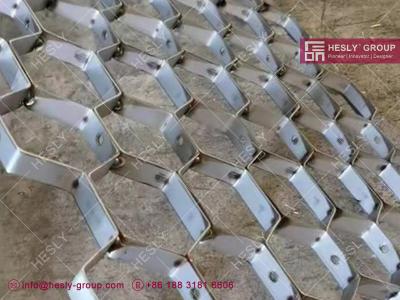 China 0Cr13 Hexmetal Refractory Lining Mesh 1.2mm x 10mm x 50mm for High Temperature Furnace for sale