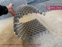 China AISI310S 1in Depth Hexsteel Mesh 2.0mm Thickness 36x120in for Refractory Lining for sale