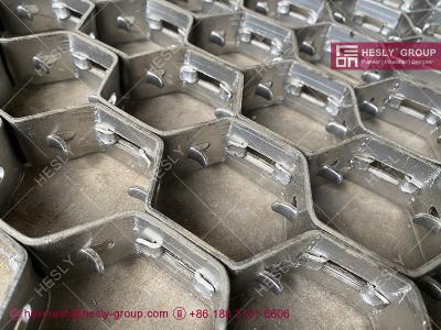 China 310S Stainless Steel Refractory Hexsteel 1in Deep 2in Hex Hole 500x1000mm for sale