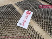 China 06Cr23Ni13 Hexmetal for Duct Linings H30mm 1.85mm Thickness 50mm Hole SS309 Material HESLY Brand for sale