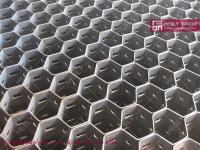 China Refractory Hex Mesh ST37 Carbon Steel 1.2mm x 10mm x 50mm Honeycomb Lining for Heat Abrasion Corrosion Resistance for sale
