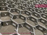 China Stainless Steel 410S Hexagonal Mesh Refractory Lining 14ga 3/4 in Strip for Furnace Duct Cyclone for sale