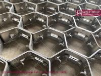 China Low Carbon Steel Hexmesh for Refractory Lining 2.0x38mm Strip 50mm Hexagonal Hole HESLY for sale