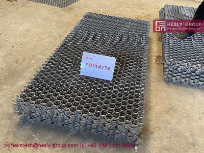 China DIN 1.4301 Stainless Steel Hex Mesh 1.5x20mm Strip 50mm Hole for Refractory Lining for sale
